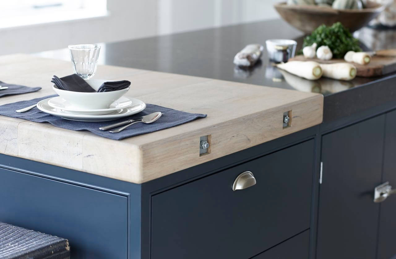 Heritage Kitchen - by Mowlem - The Kitchen Think