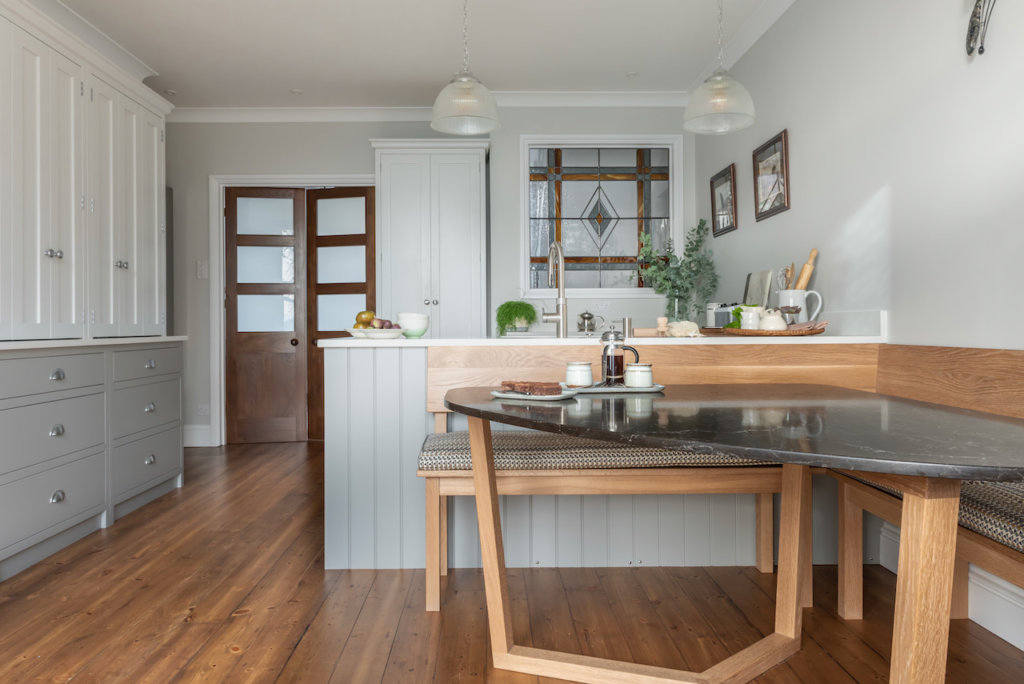 The Charterhouse Kitchen by Shere Kitchens - The Kitchen Think