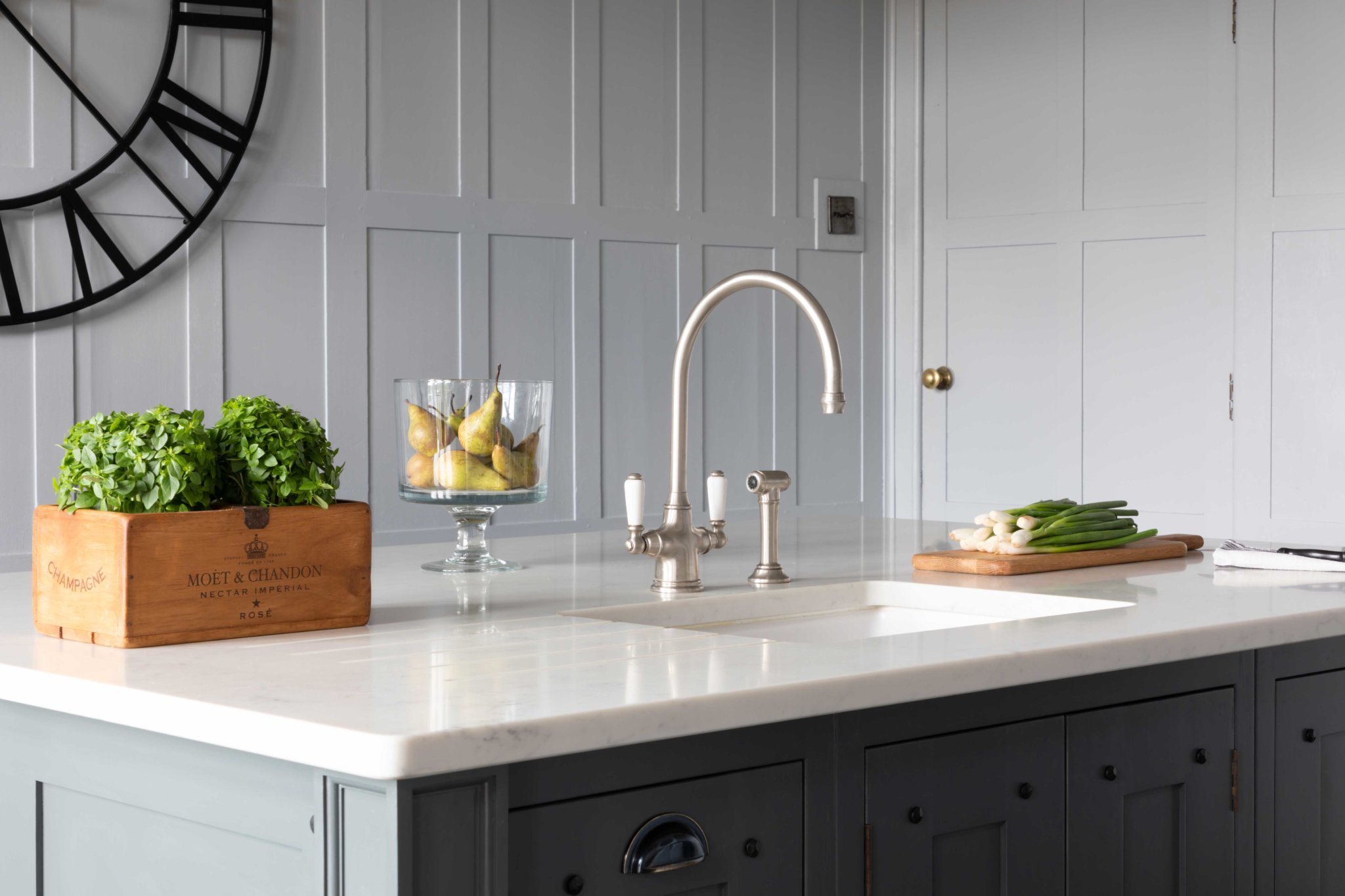 A stunning kitchen with arched features by Drew Forsyth - The Kitchen Think