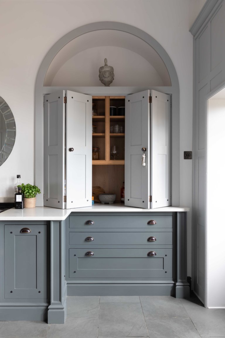 A stunning kitchen with arched features by Drew Forsyth - The Kitchen Think