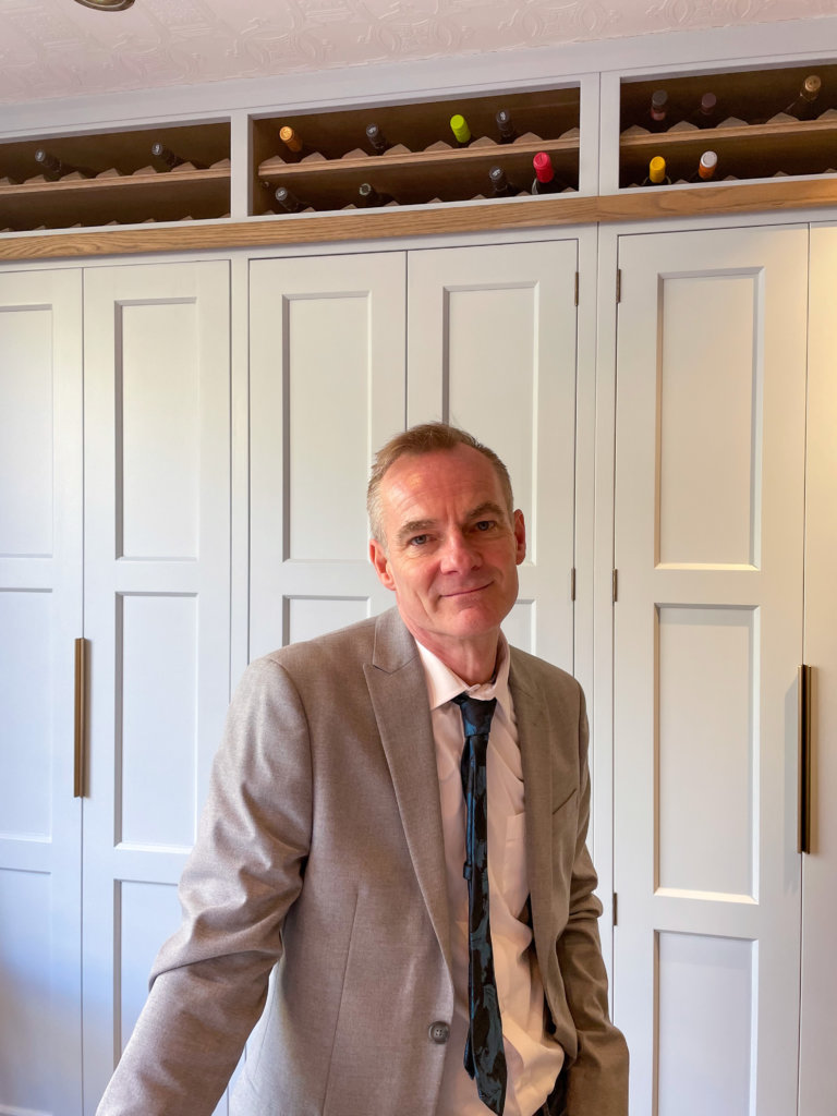 A stunning kitchen with arched features by Drew Forsyth - The Kitchen Think