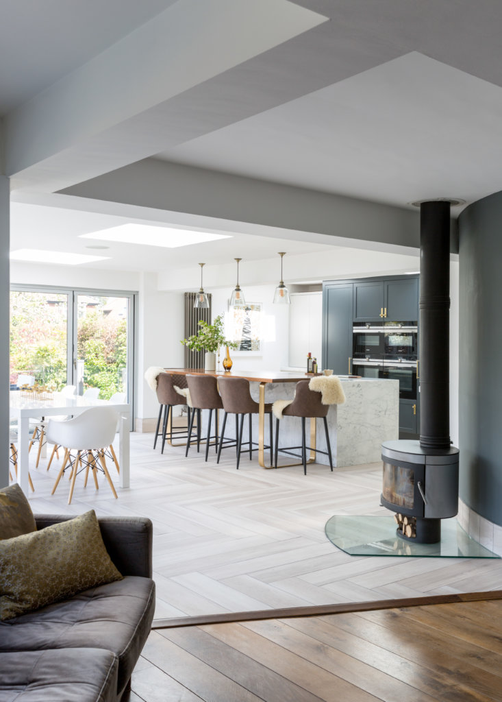 The Macaron House: The Rhapsody kitchen by Mowlem & Co - The Kitchen Think