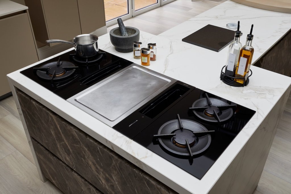 Multifunctional Open-Plan Kitchen by Sheraton Interiors - The Kitchen Think