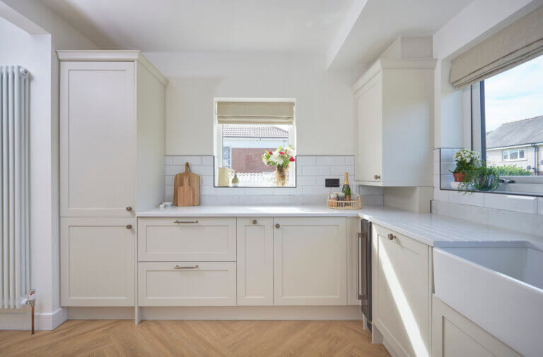 Back to white - The Kitchen Think
