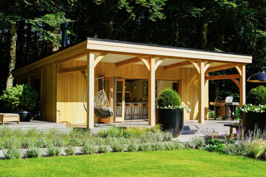 Get summer-ready with a luxurious outdoor kitchen - The Kitchen Think