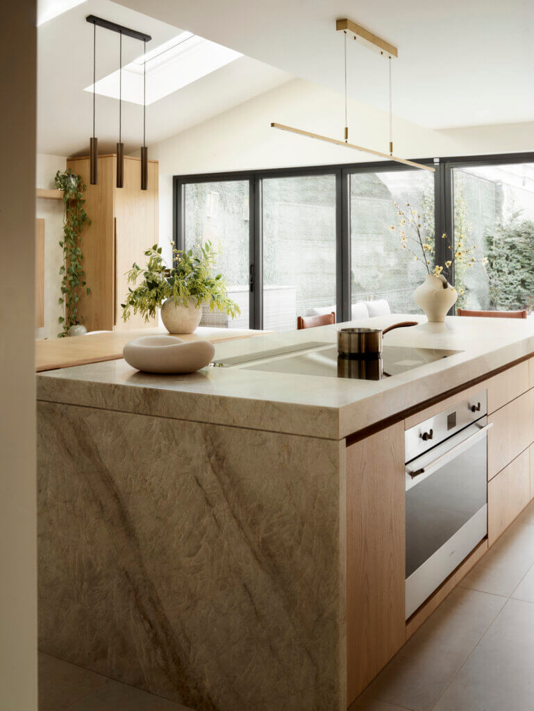 The Elegant Kitchen with Space, Functionality and Texture: By ...